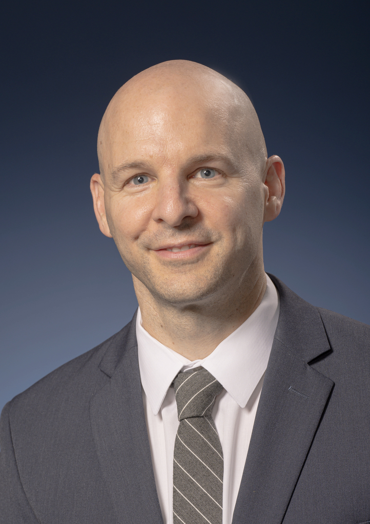 FM's Best! 100.3 WLKI