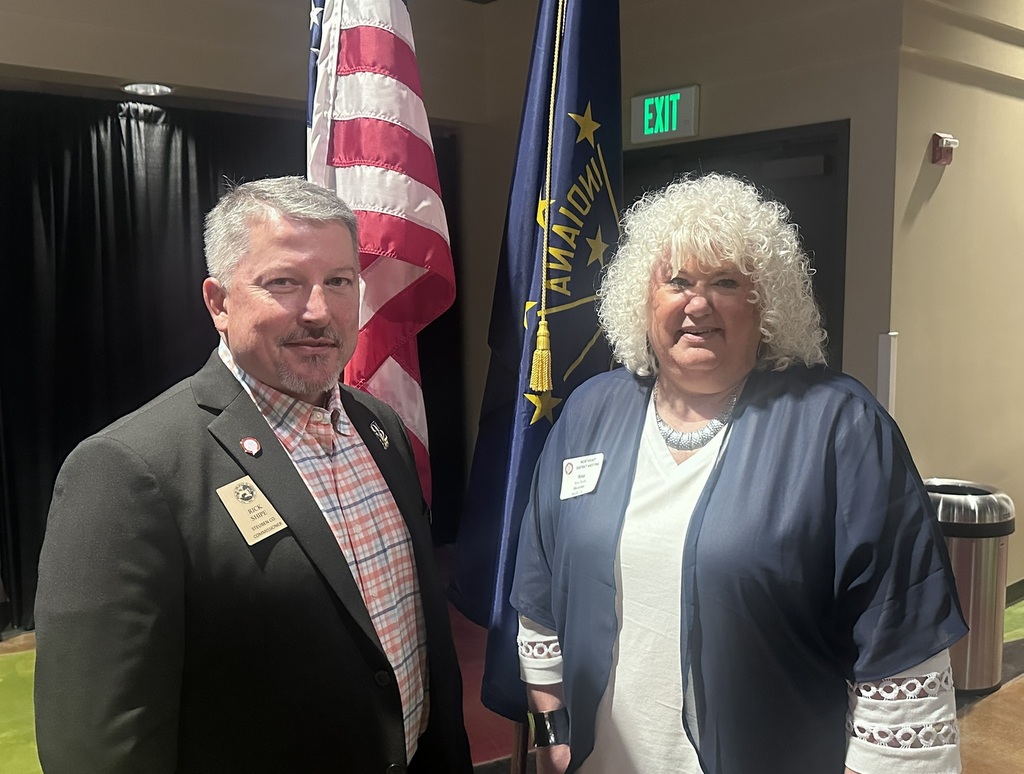 FM's Best! 100.3 WLKI