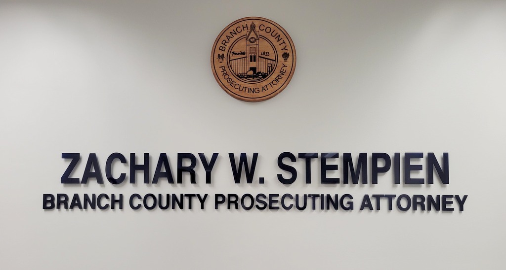 WTHD Thunder Country 105.5