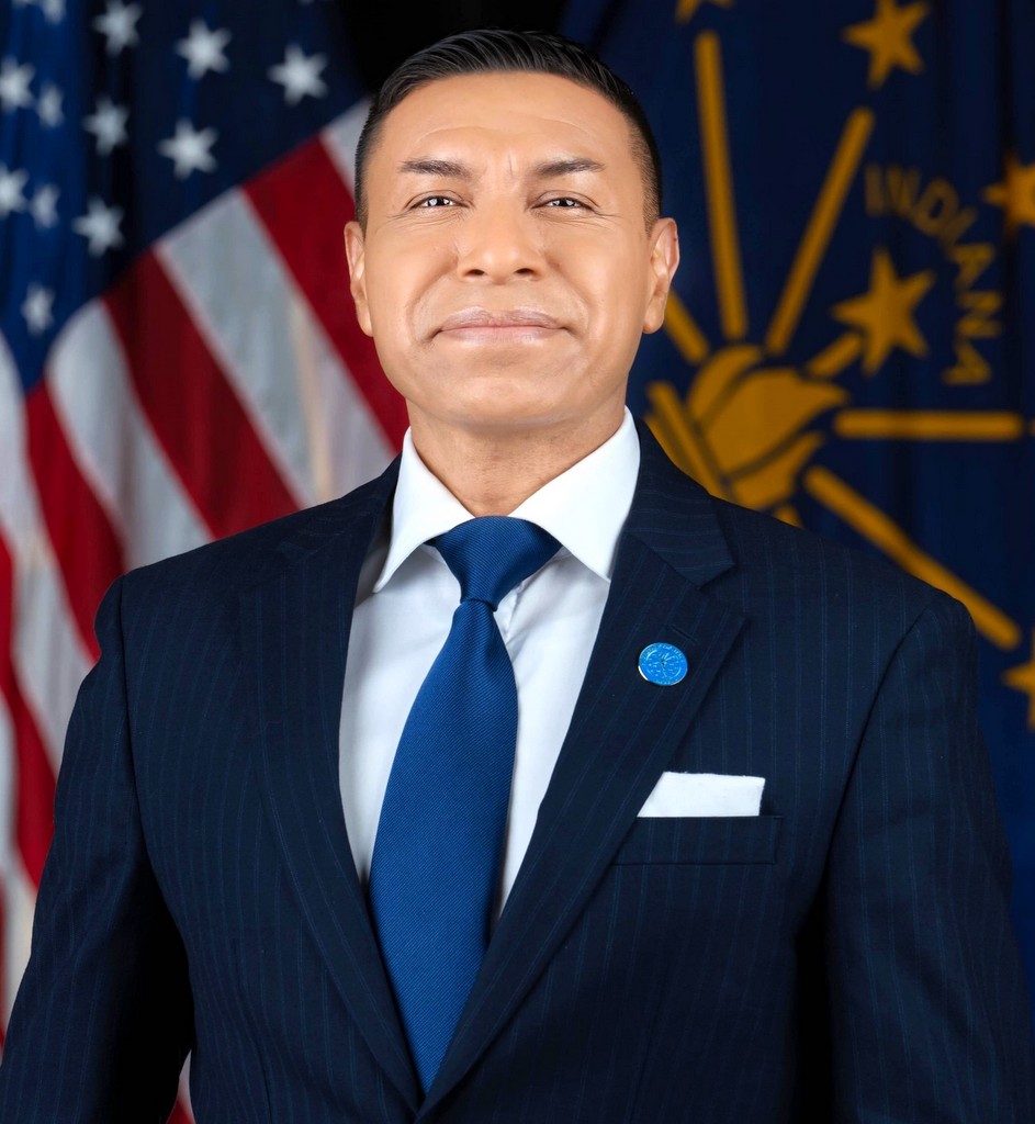 FM's Best! 100.3 WLKI